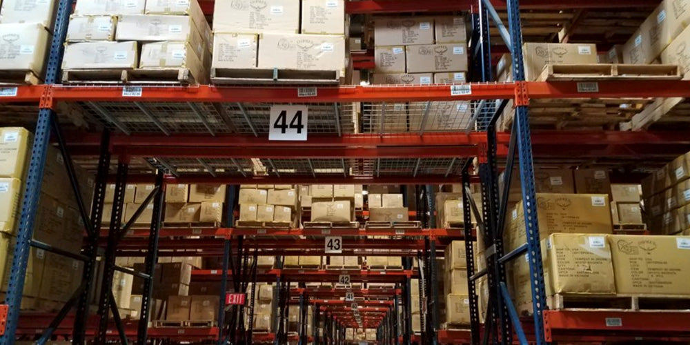 Very Narrow Aisle (VNA) vs. Double Deep Pallet Rack: Advantages and Di ...